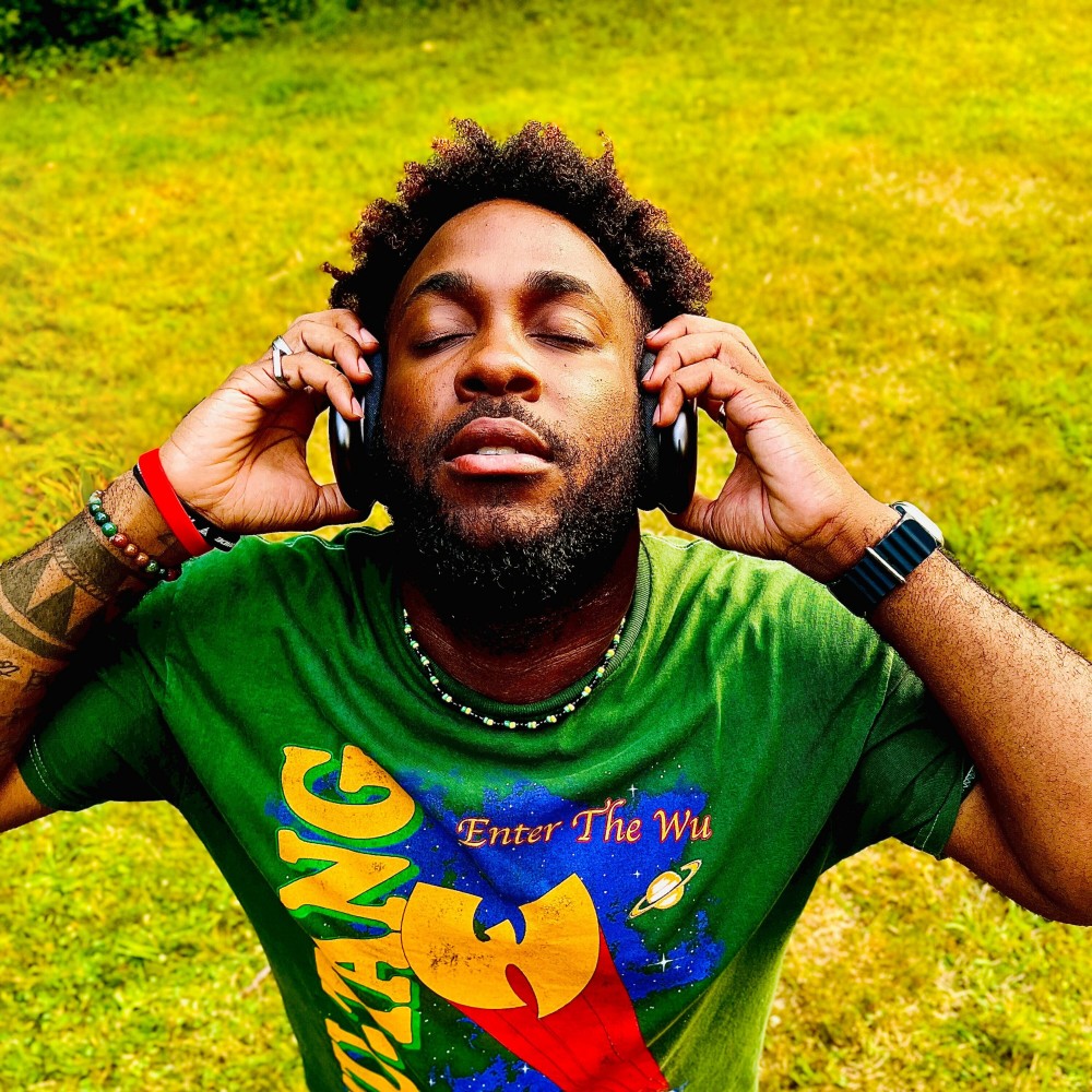 Roman Toyi – ‘Hearing Colors’ [Album Review] | Word Is Bond